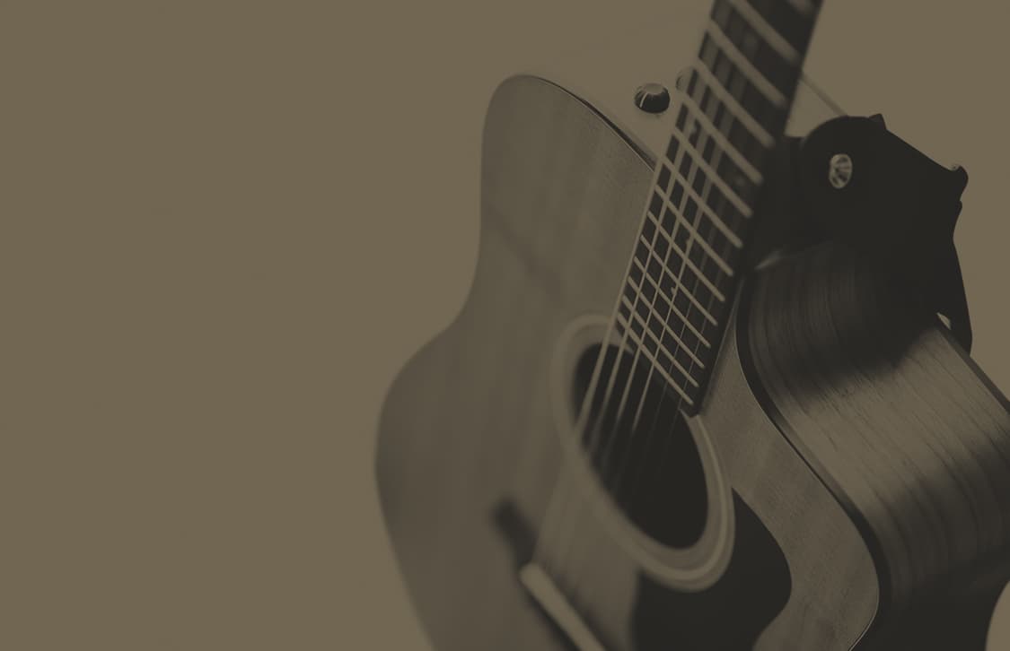 Free Online Guitar Lessons - Easy Step-by-Step Video Lessons