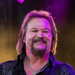 Travis Tritt Guitar Lessons and Guitar Tabs